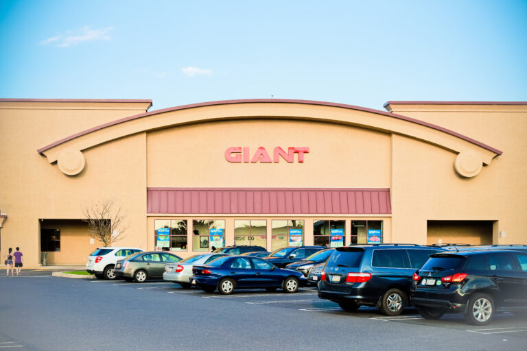 Giant Money Order Policy: Hours, Fees, etc Detailed - First Quarter Finance